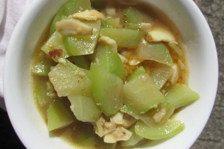 Easy Ginisang Sayote Recipe